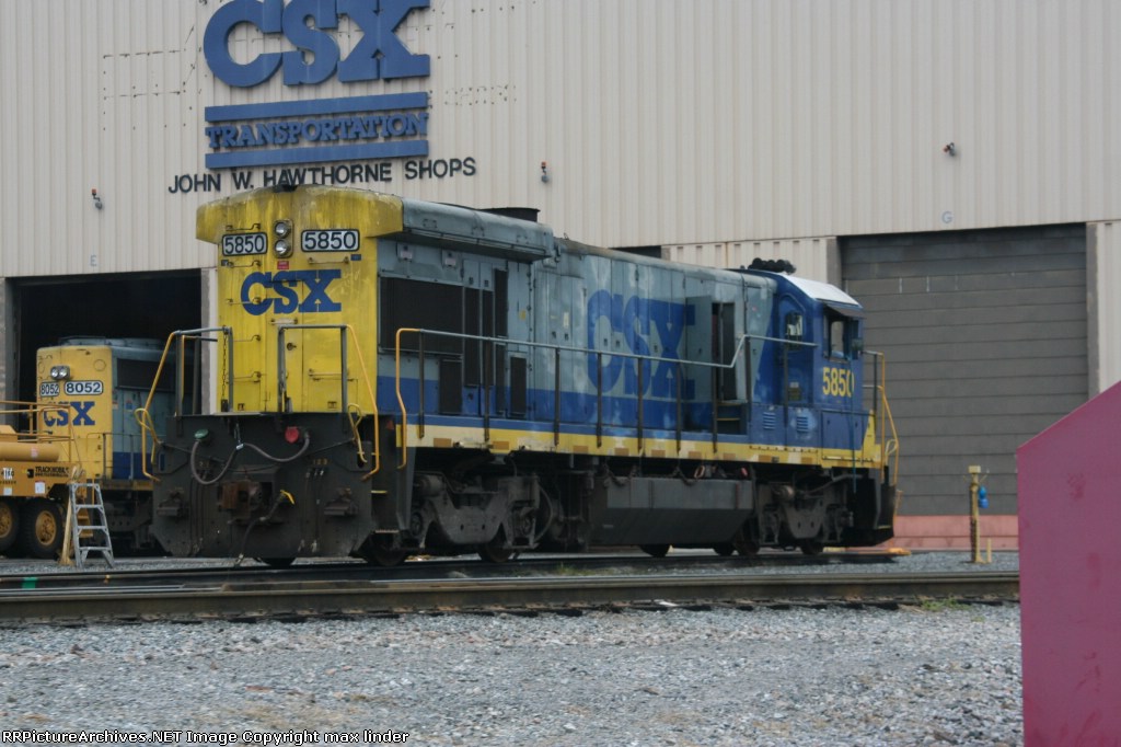 CSX 5850